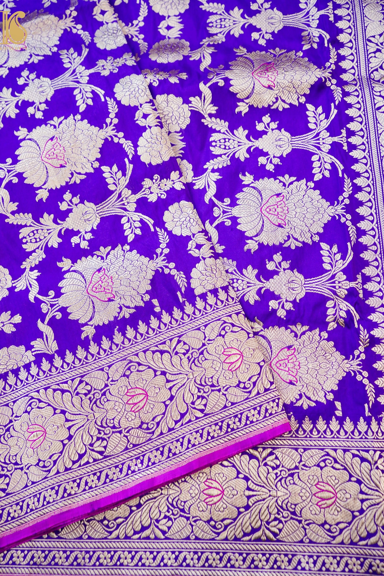 Handwoven Pure Katan Silk Banarasi Mughal Boota Saree – Khinkhwab