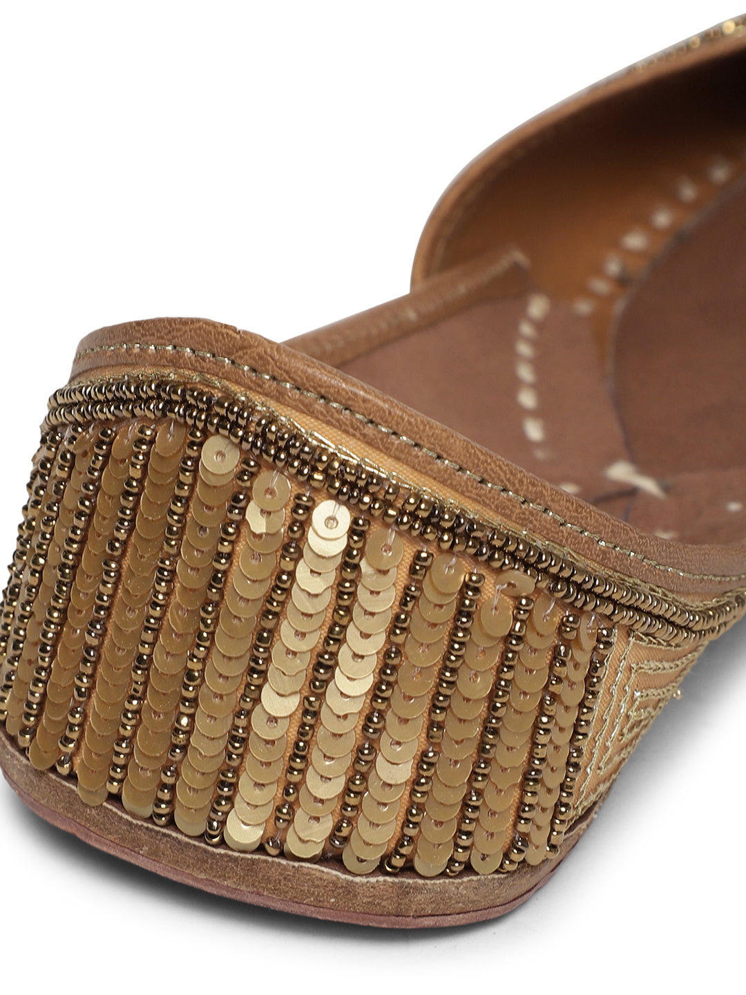 Handcrafted Gold Punjabi Jutti with Sequence Work – Khinkhwab